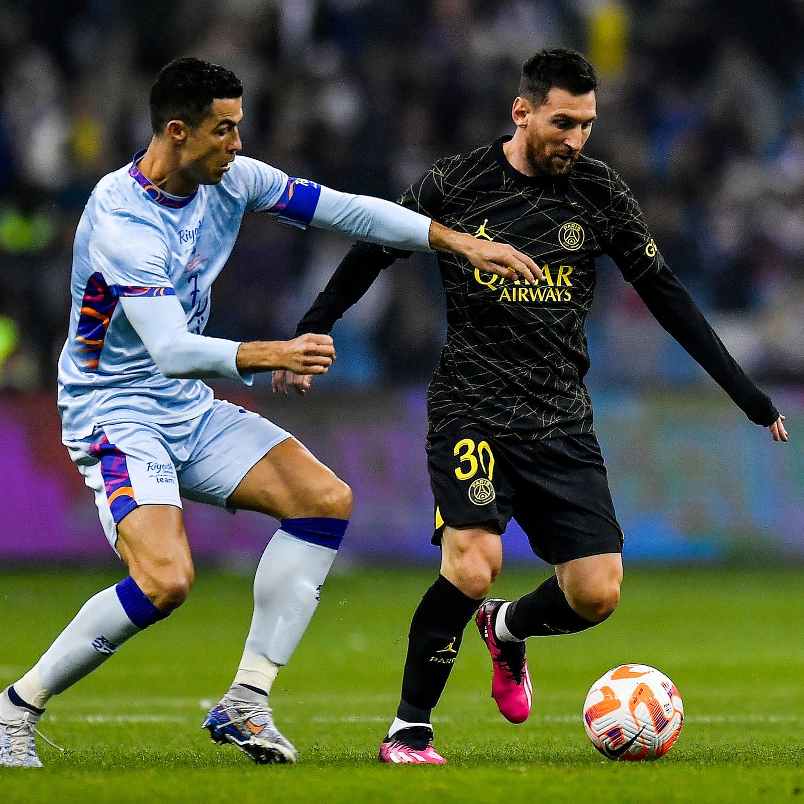 ليونيل ميسي بين الهلال السعودي وبرشلونة الإسباني | ديلي سبورت عربي